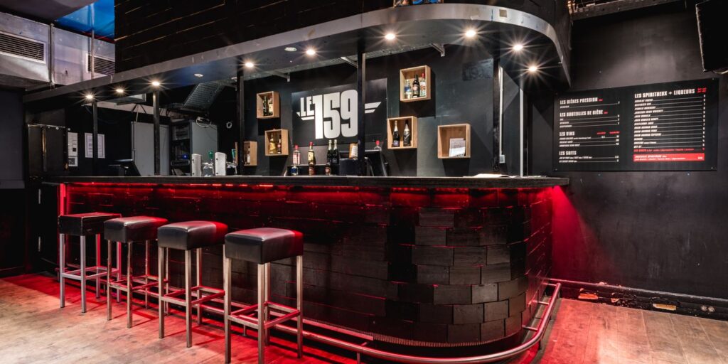 Le Belushi's Bar Canal - l'Apéro Libertin